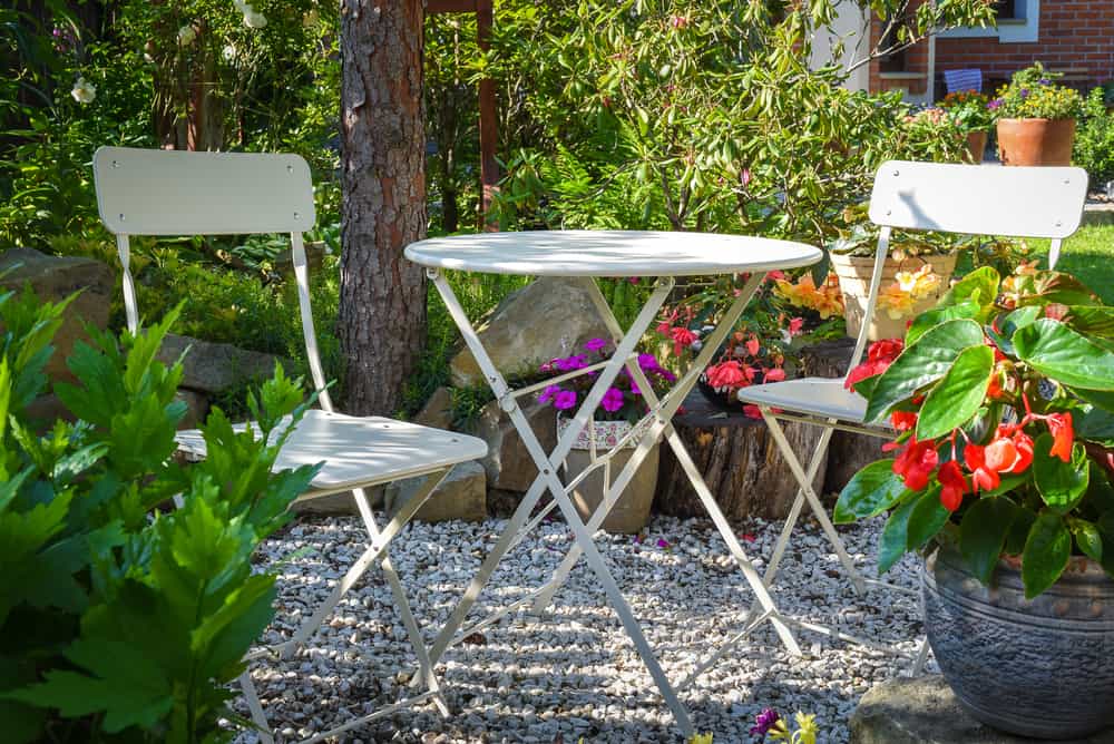 How to Add Interest and Productivity with a Circle Garden Design ...
